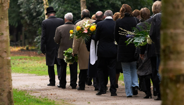 11 Unique Ways to Say “I Hope the Funeral Went Well”