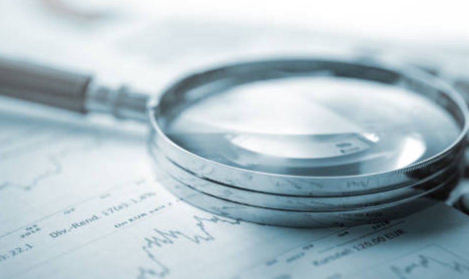 5 Key Red Flags to Watch for in PEP Risk Assessment - EnglishSumup