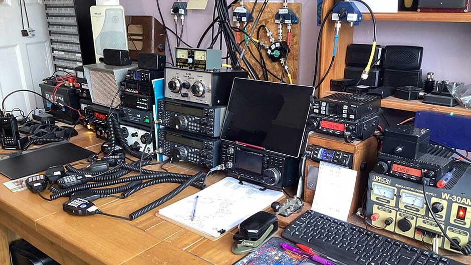 A Comprehensive Guide to Radio Equipment Accessories and Their Uses ...